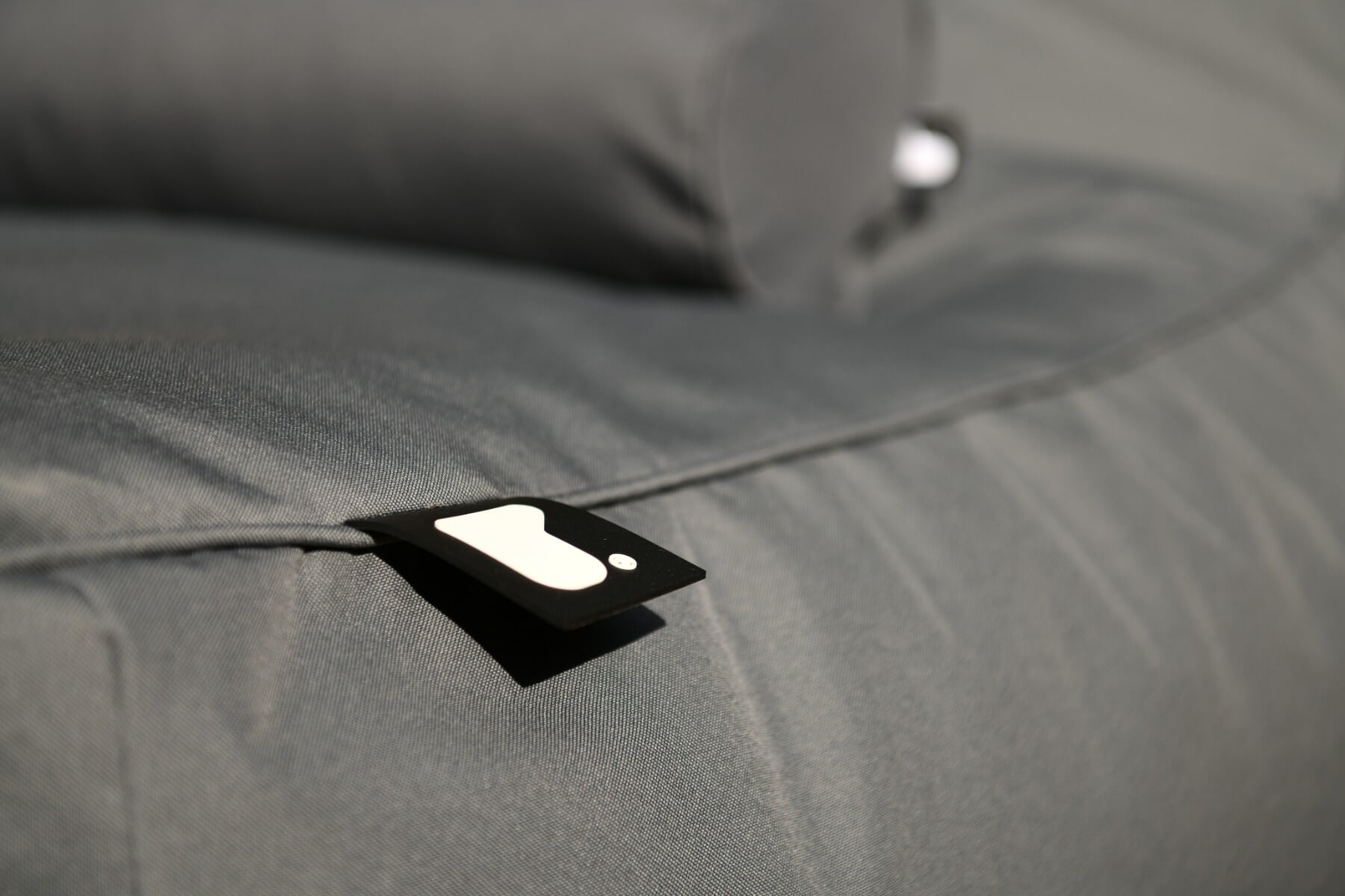 Extreme Lounging B Bed | Bed Kingdom